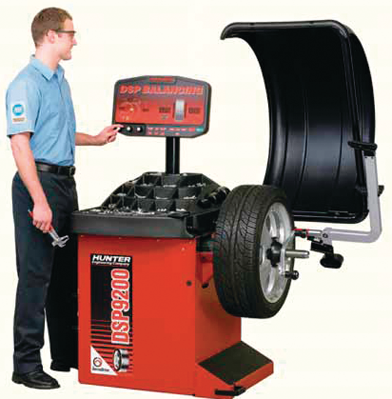 DSP9200 Digital Signal Processor Wheel Balancer | Fleet Maintenance