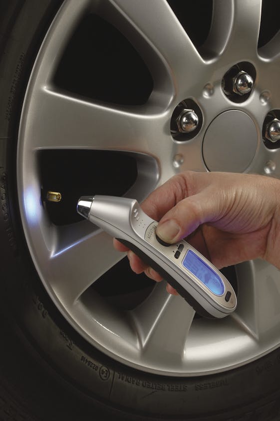 MS-4350 Digital Set Point Programmable Tire Gauge | Fleet Maintenance