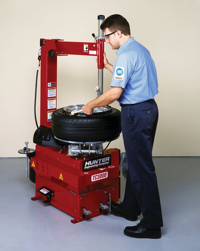 TC3000 Tire Changer with Enhanced Features | Fleet Maintenance