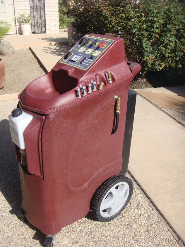 Manual Brake Fluid Exchanger | Fleet Maintenance