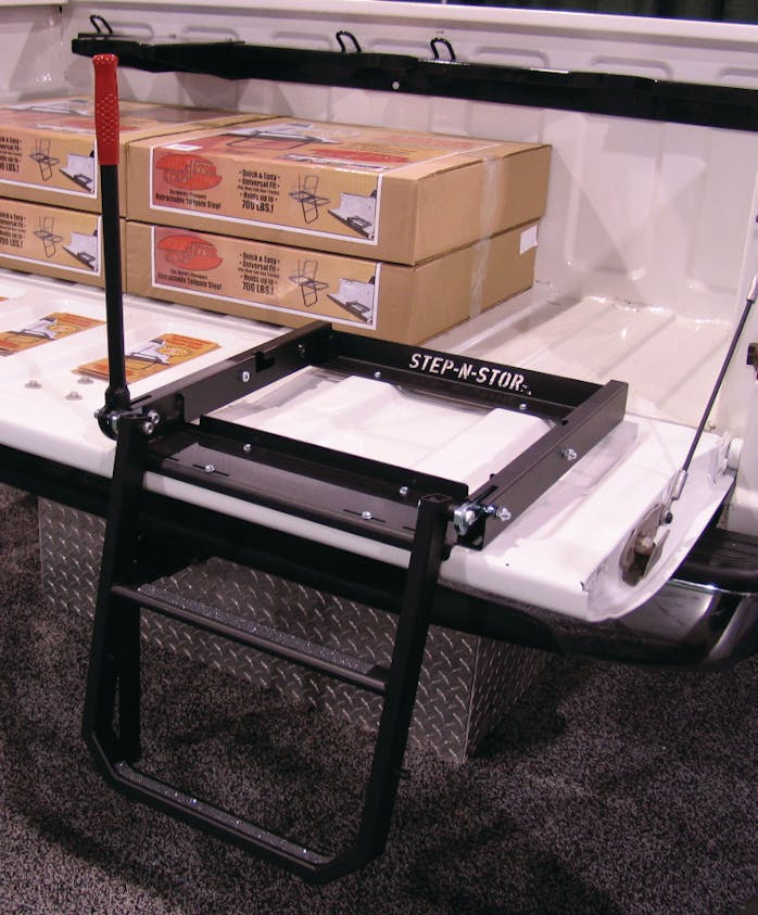 Tailgate Step | Fleet Maintenance