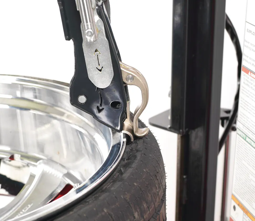 COATS Leverless Power Duckhead Bead Lifter | Fleet Maintenance