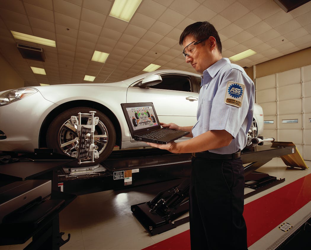 Prism EL alignment system | Fleet Maintenance