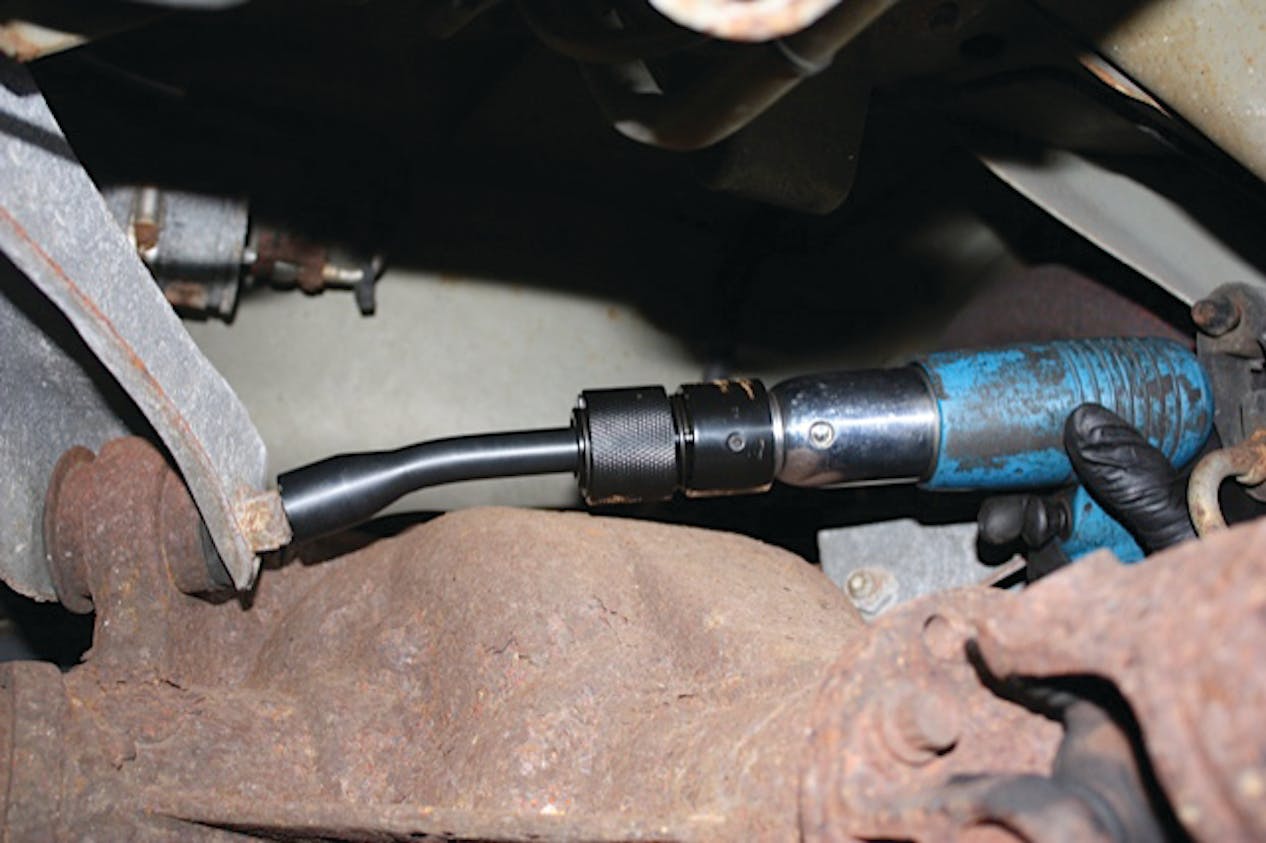 LT1800 4-pc Offset Impact Driver Set | Fleet Maintenance