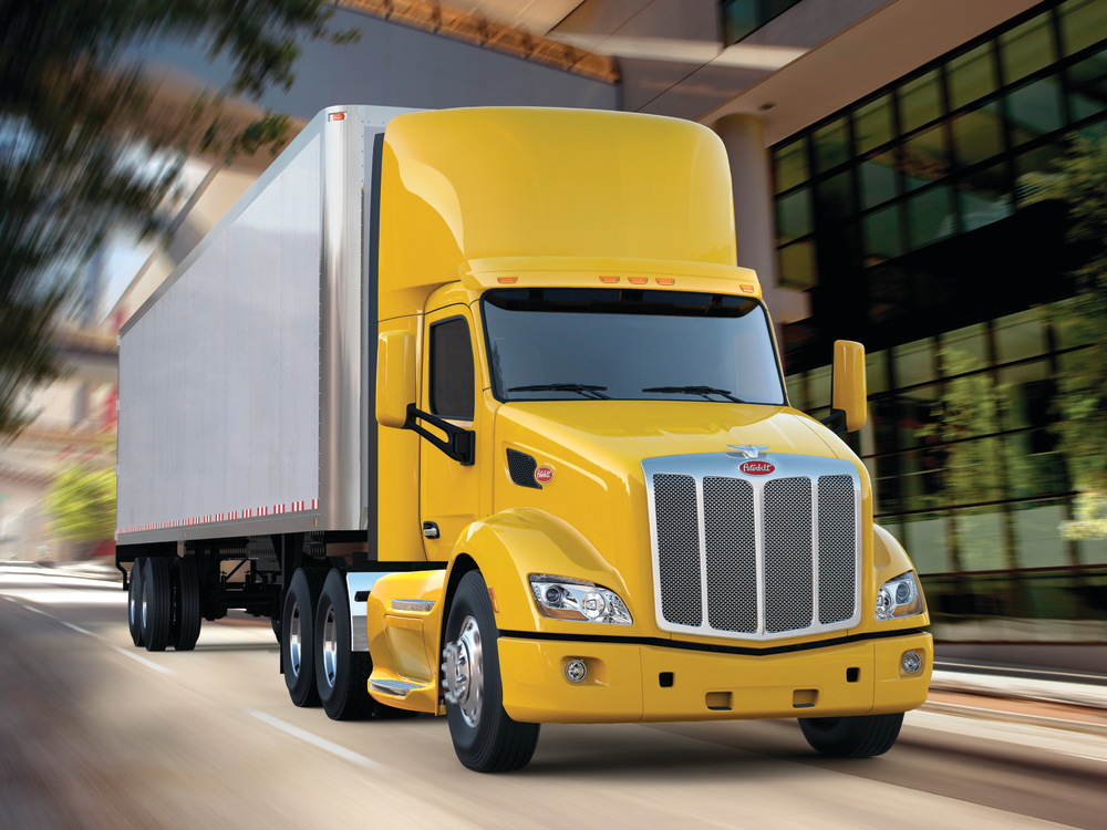 Peterbilt introduces mid-length Model 579 | Fleet Maintenance