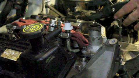 Lisle Fuel Line and Disconnect Pliers Video | Fleet Maintenance