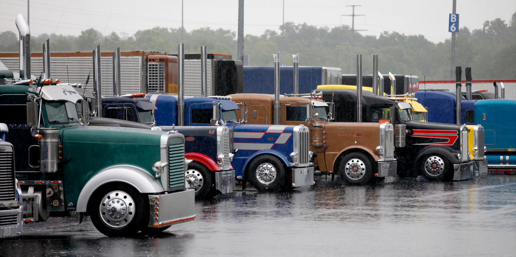 Shell Rotella SuperRigs-Day One | Fleet Maintenance