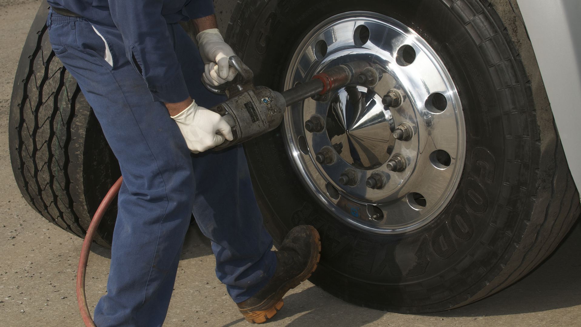 Power and pneumatic tools | Fleet Maintenance