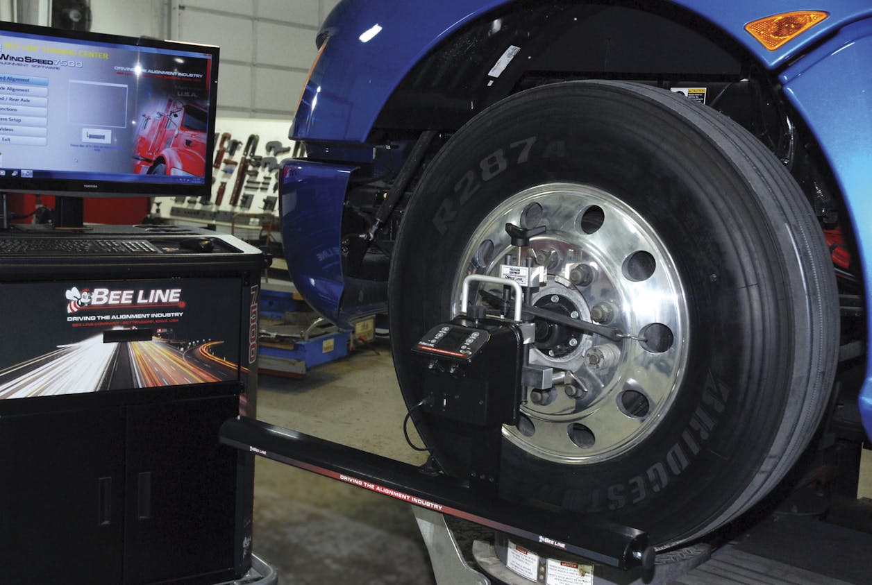 LC7500 wheel alignment system | Fleet Maintenance