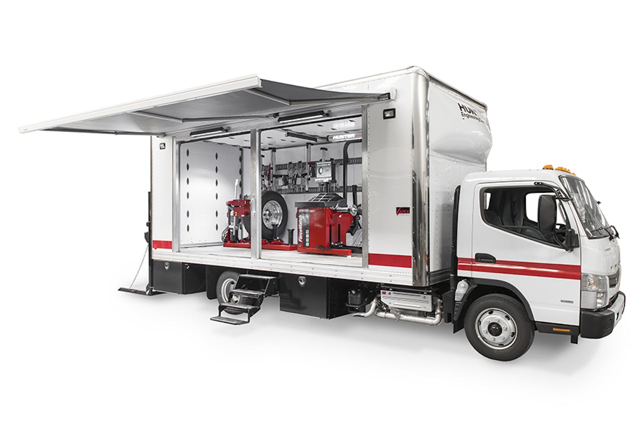 Heavy Duty Mobile Service Truck | Fleet Maintenance