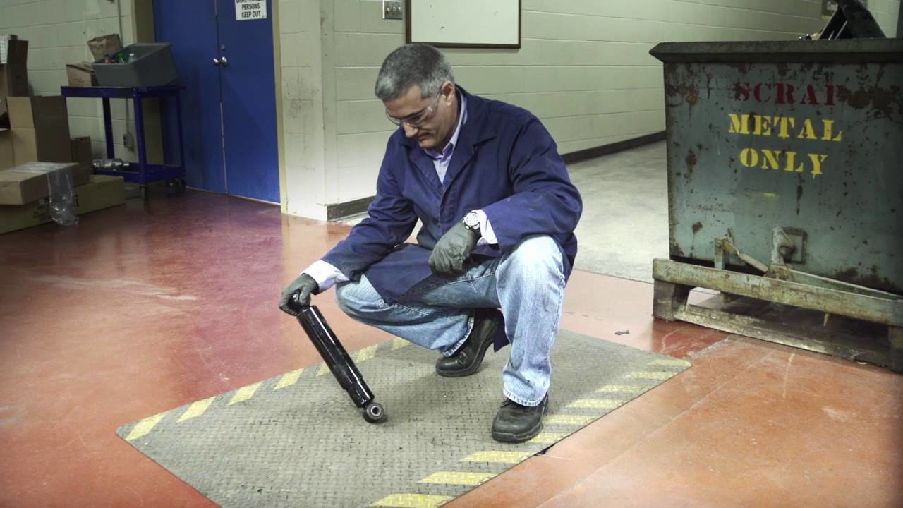 VIDEO: Shock Inspection For Commercial & Fleet Vehicles | Fleet Maintenance