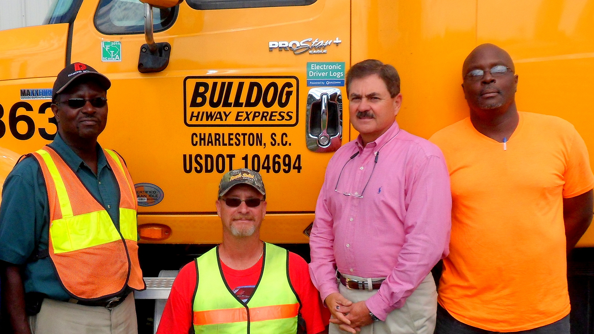 Bulldog Hiway Express increases driver pay to boost recruitment ...