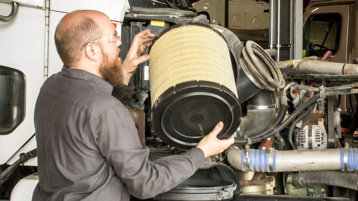 Trends in heavy duty commercial truck filters and filtration | Fleet ...
