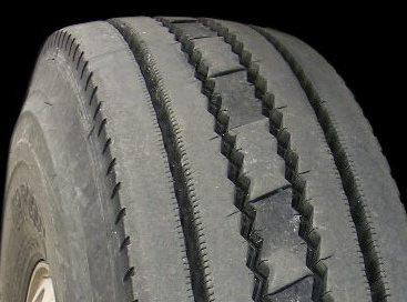 Image examples of commercial truck tire wear by type | Fleet Maintenance