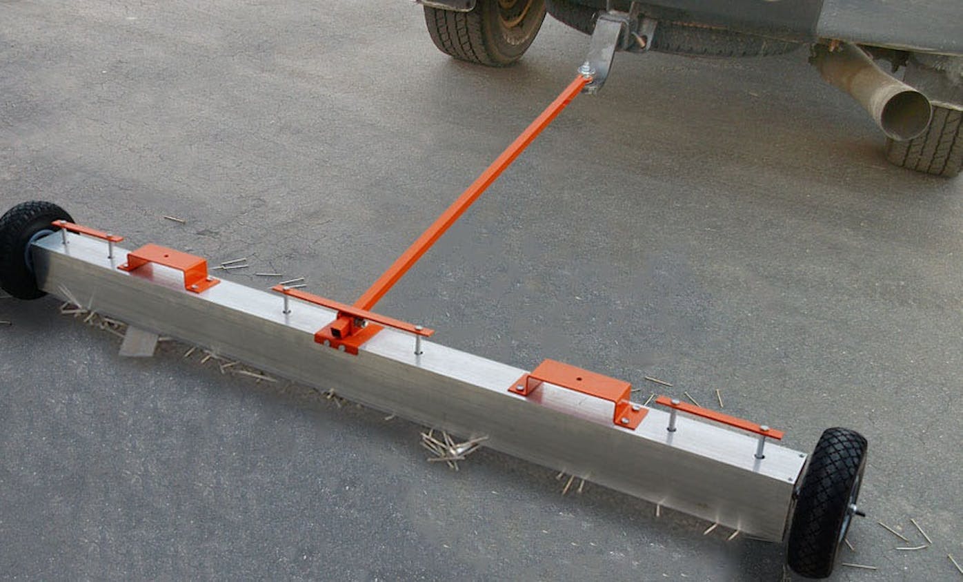 3-in-1 Magnetic Sweeper with Quick-Release | Fleet Maintenance