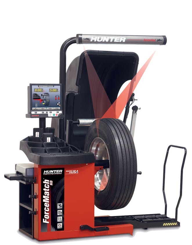 Hunter ForceMatch Heavy Duty Wheel Balancer | Fleet Maintenance