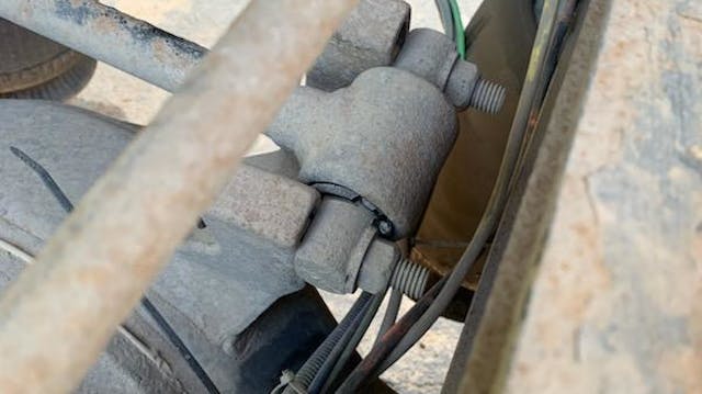 Identifying types of suspension damage | Fleet Maintenance