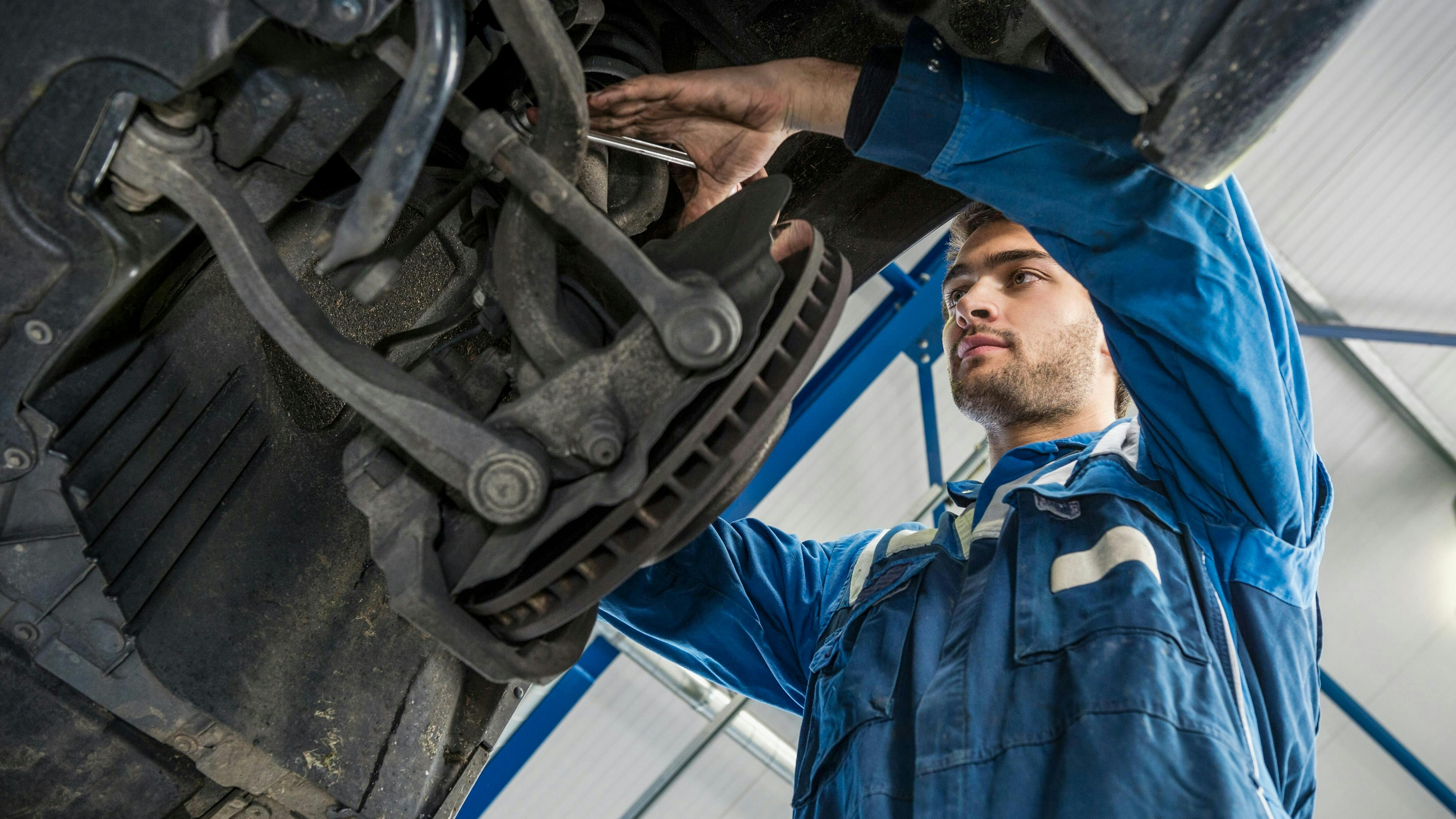 How to inspect and repair slack adjusters | Fleet Maintenance