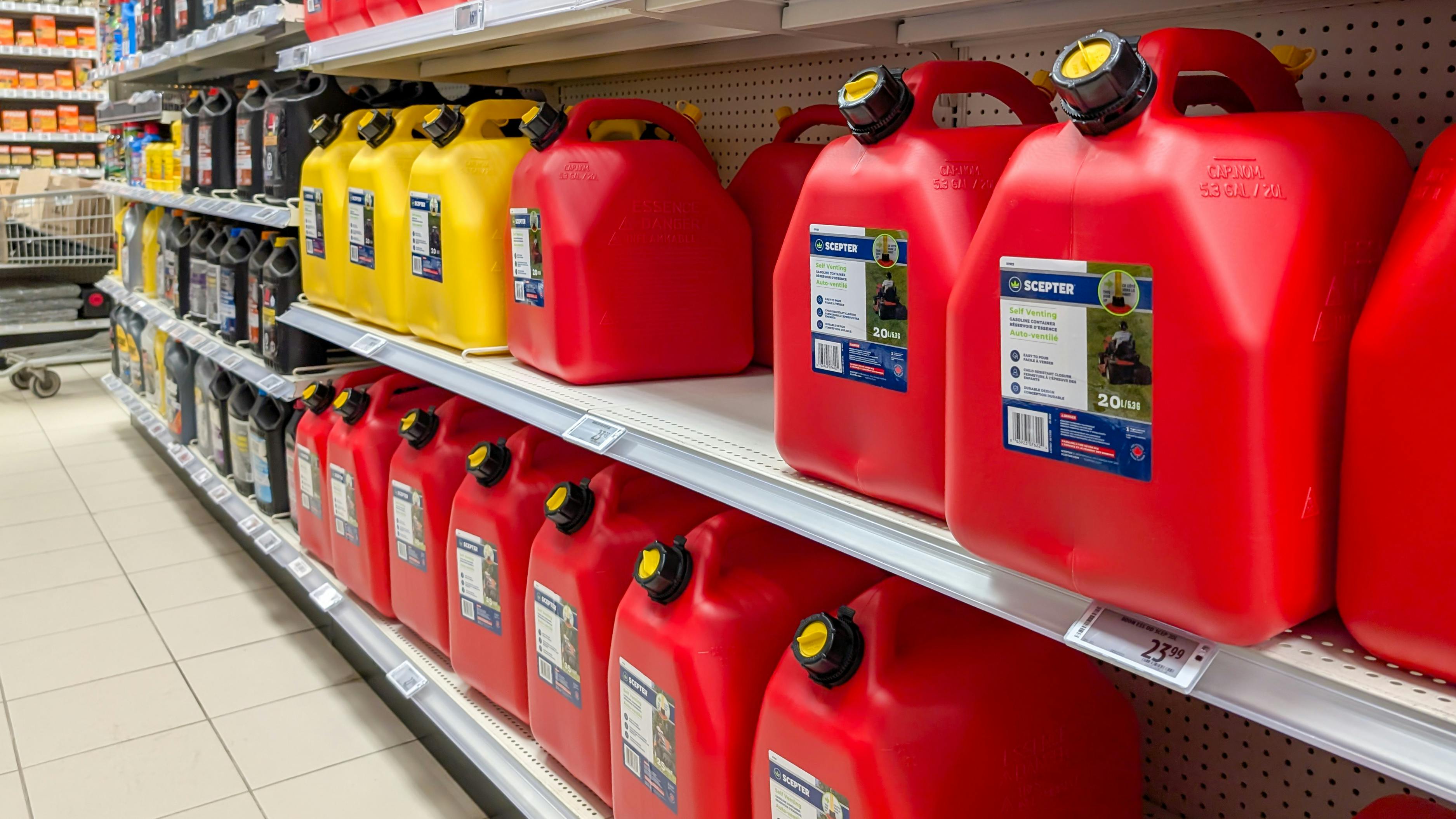 EPA makes gas cans easier to use again | Fleet Maintenance